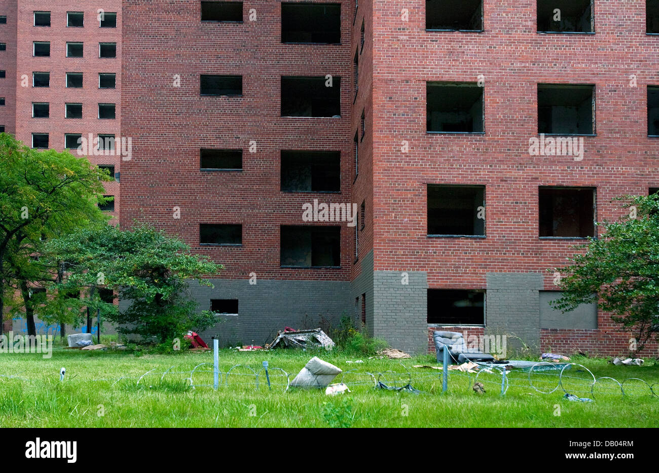 deserted house, block of flats Stock Photo - Alamy
