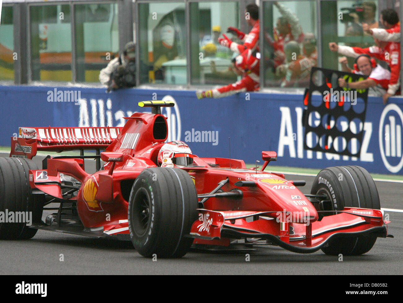Formula 1 driver posing hi-res stock photography and images - Alamy