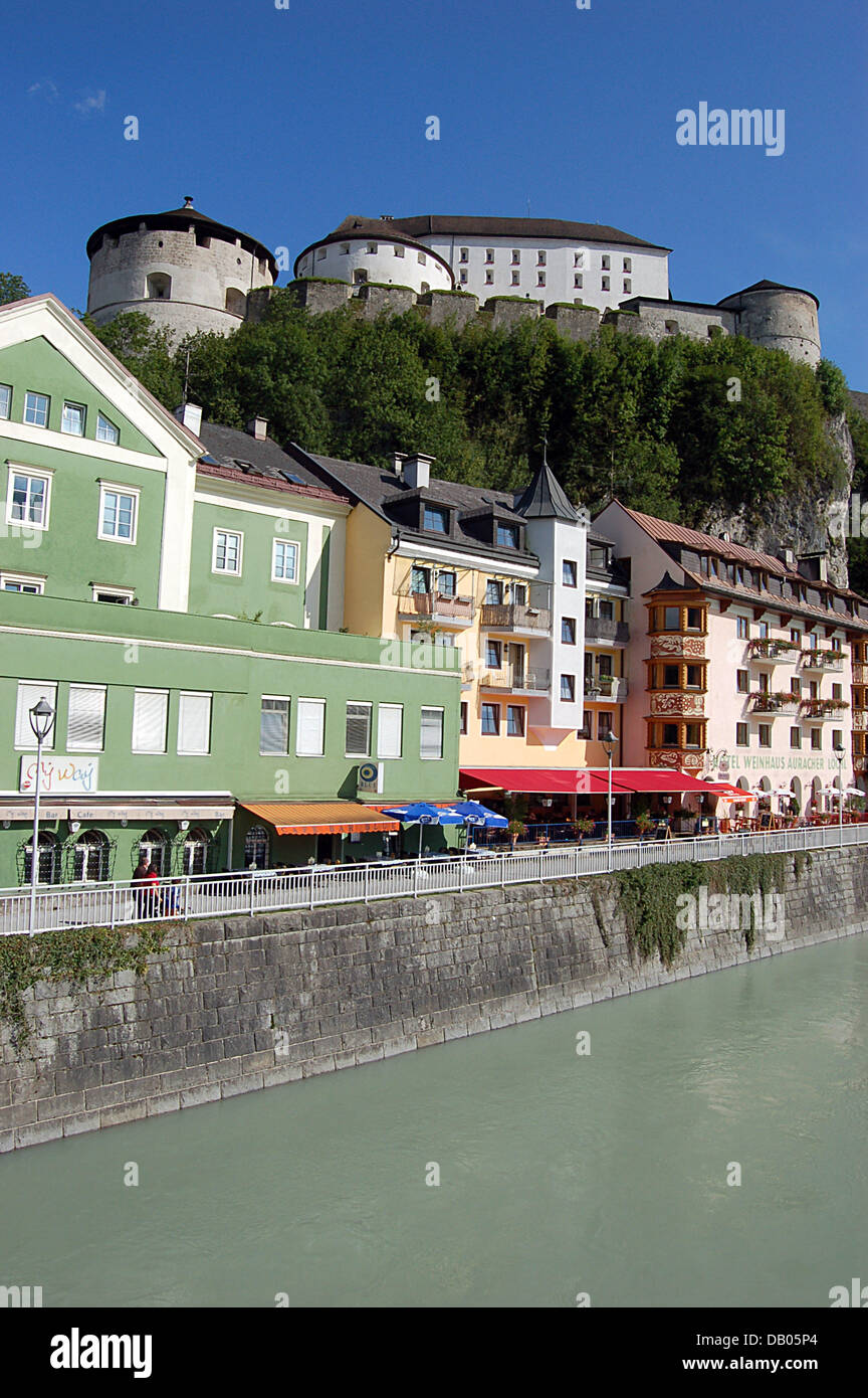 (dpa file) - The photo shows the banks of the river Inn and the ...