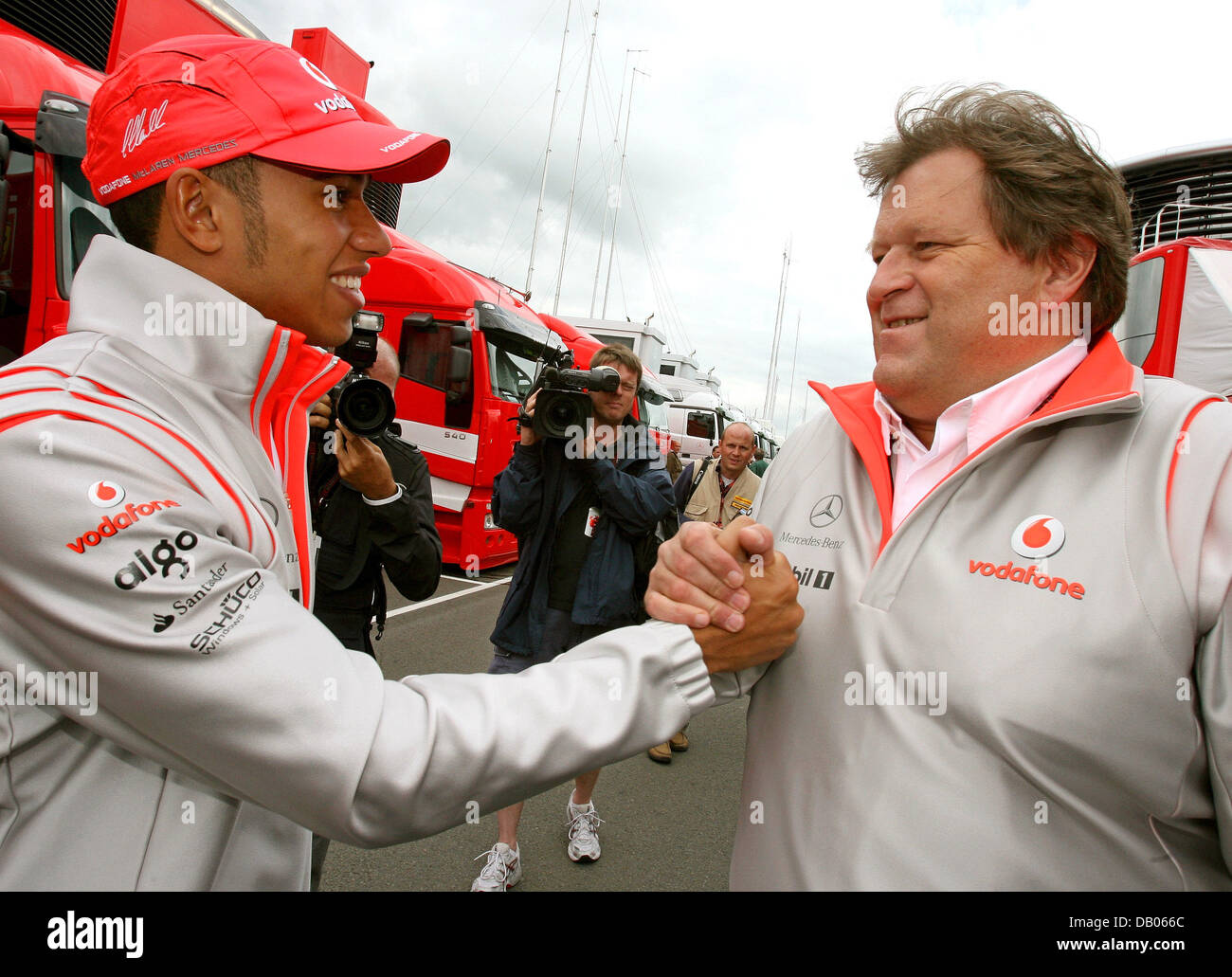 Lewis hamilton 2007 silverstone hi-res stock photography and images - Alamy