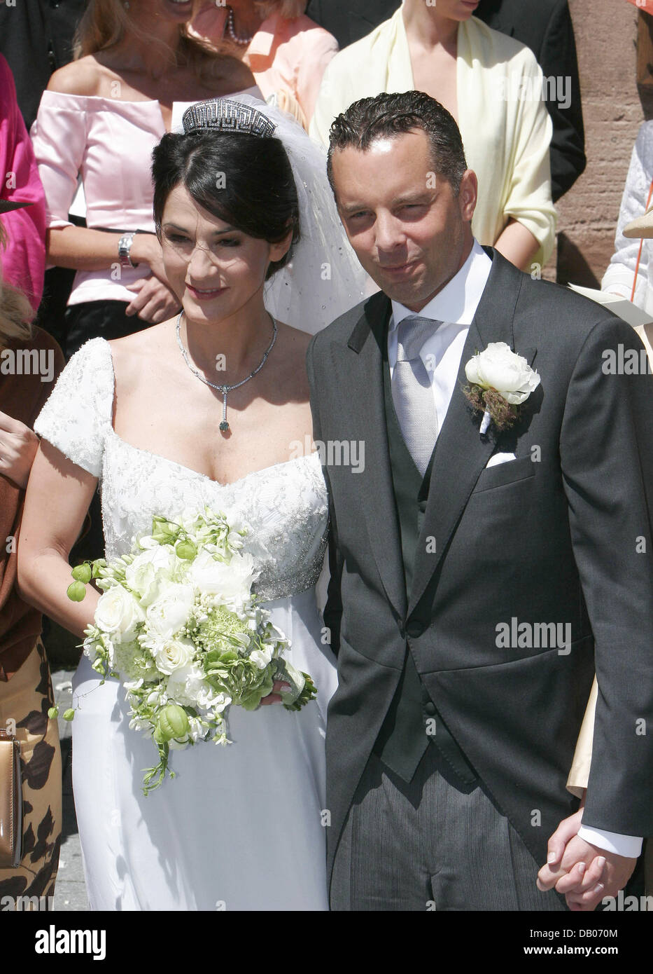 The newly weds, actress Mariella Ahrens and Patrick Count Faber-Castel ...