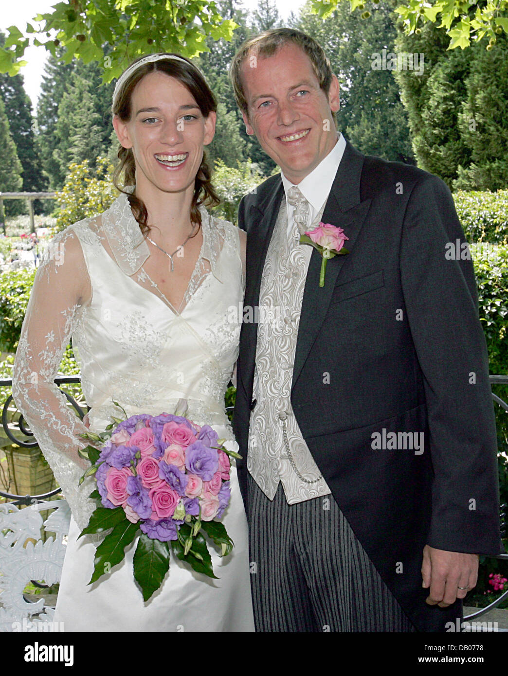 Newly weds Countess Catherina Bernadotte (L) and Romuald Ruffing smile ...