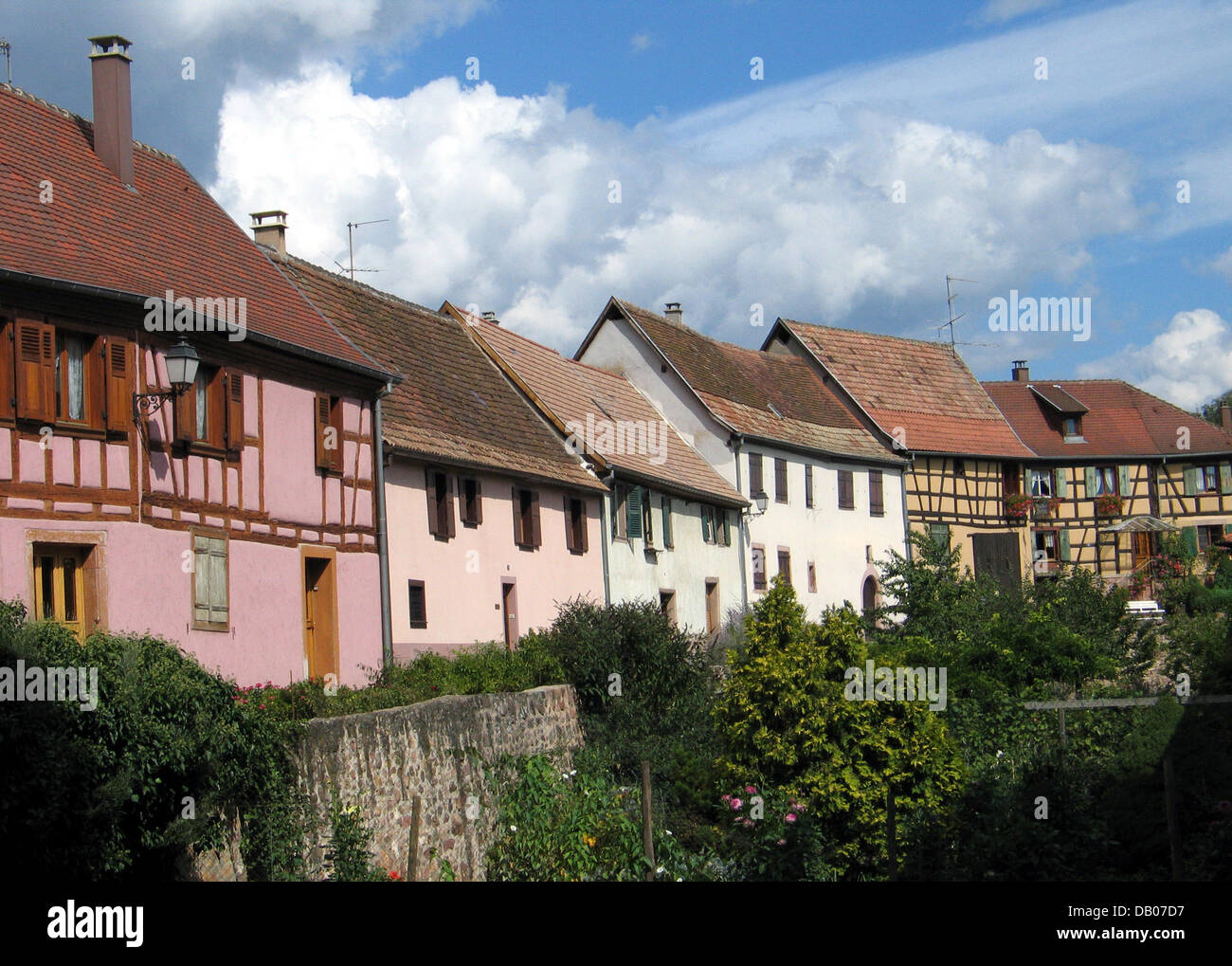 Linig hi-res stock photography and images - Alamy