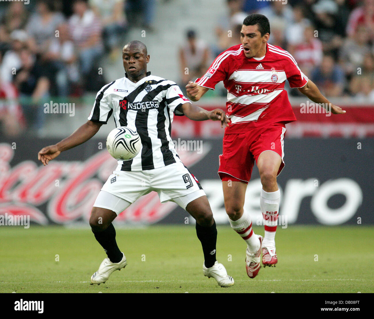 Lúcio bayern munich hi-res stock photography and images - Alamy