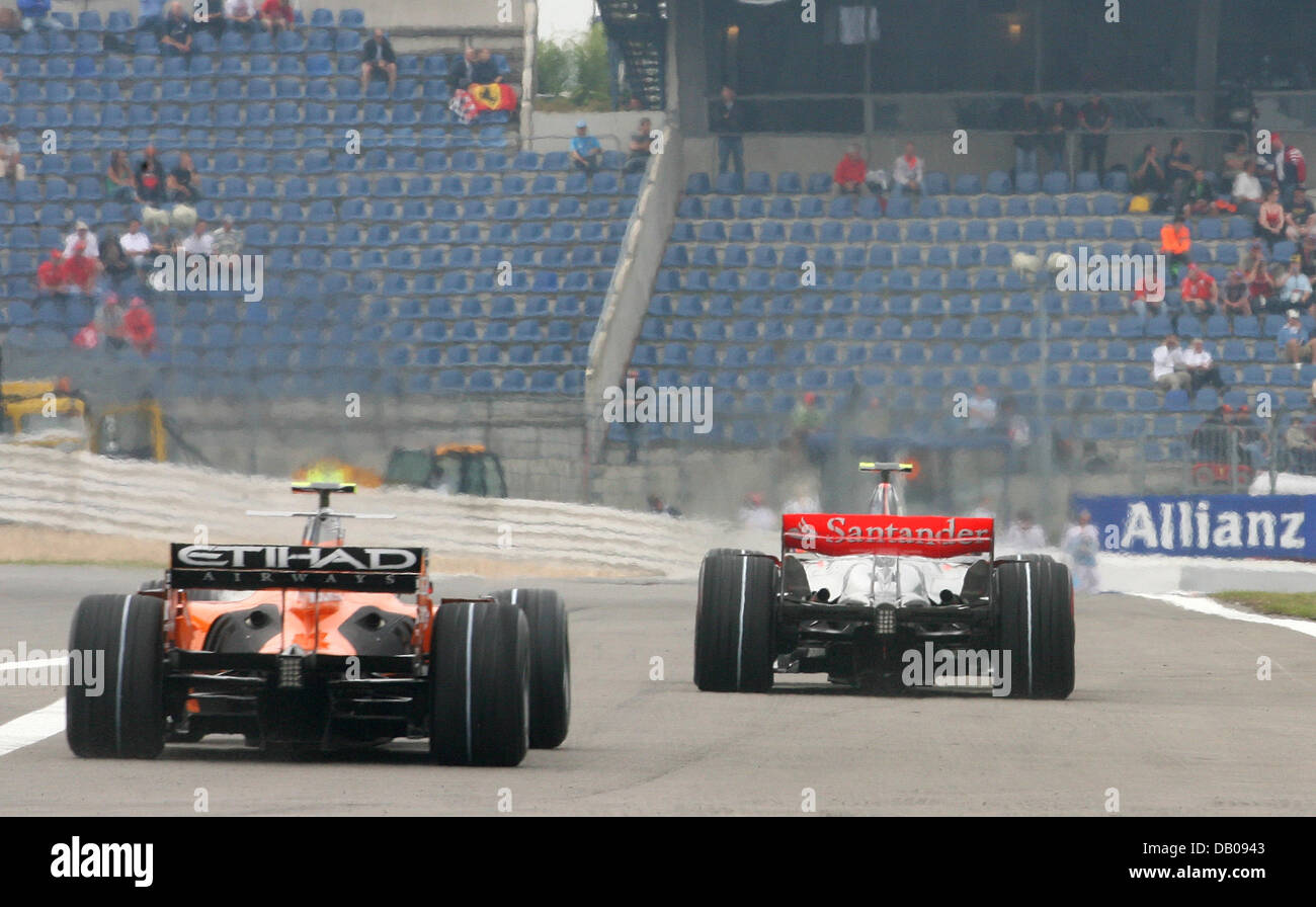 F1 2007 lewis hamilton pit hi-res stock photography and images - Alamy