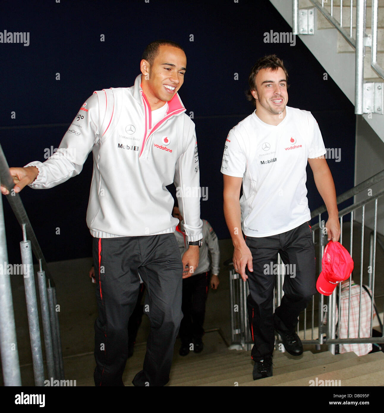 Spanish Formula One driver Fernando Alonso (R) and his British rookie ... Spanish Formula One driver Fernando Alonso (R) and his British rookie ...