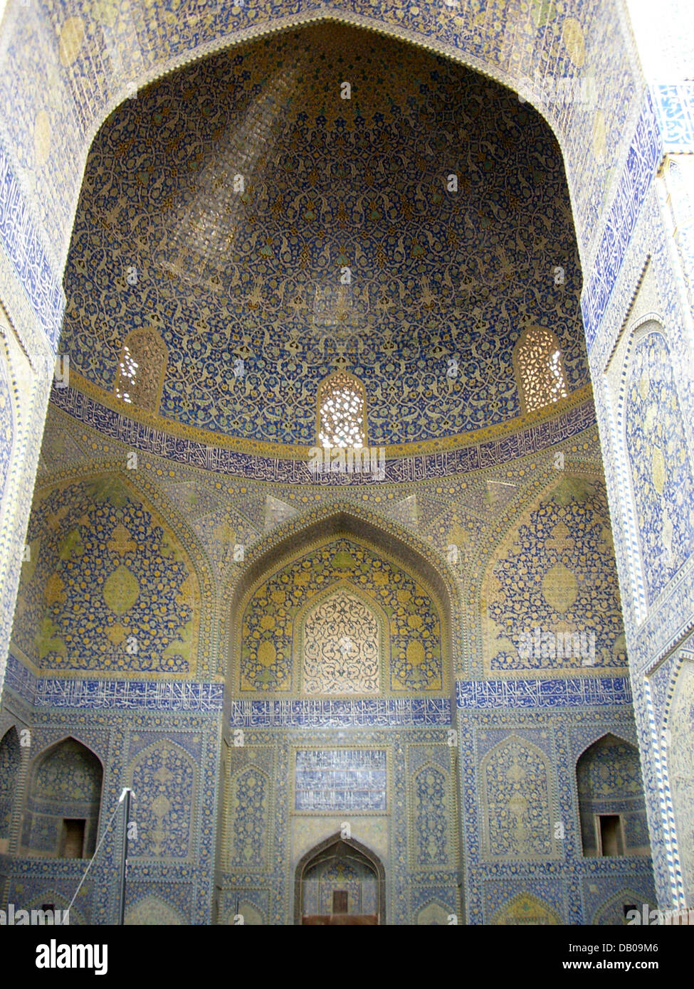 The picture shows the prayer room at the elaboratedly decorated Imam ...