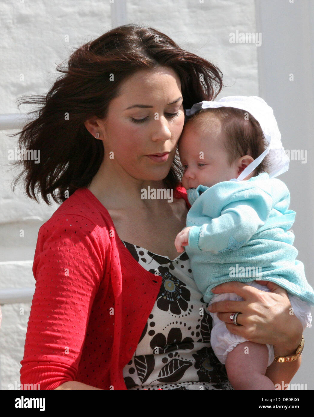 Crown Princess Mary of Denmark (L) and her daughter Princess Isabella ...