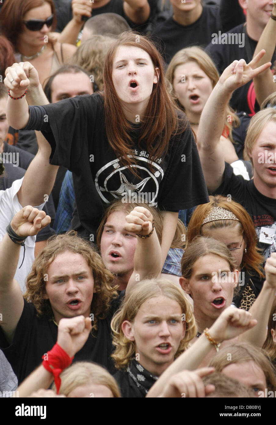 Arts culture entertainment ace music male female facial expression ...