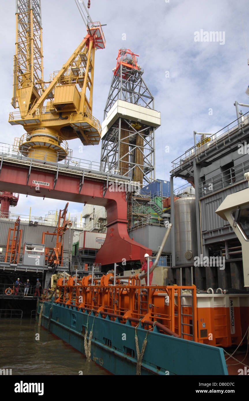 A special ship with pressure containers for the removal of overburden ...