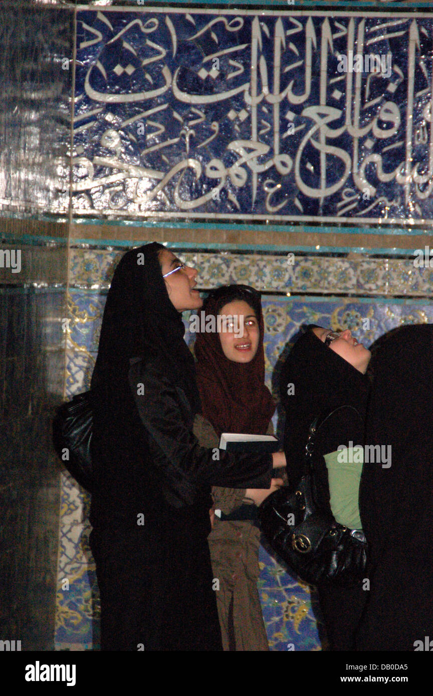 Young women visit the royal mosque Masjed-e Shah in Isfahan, Iran, 22 ...