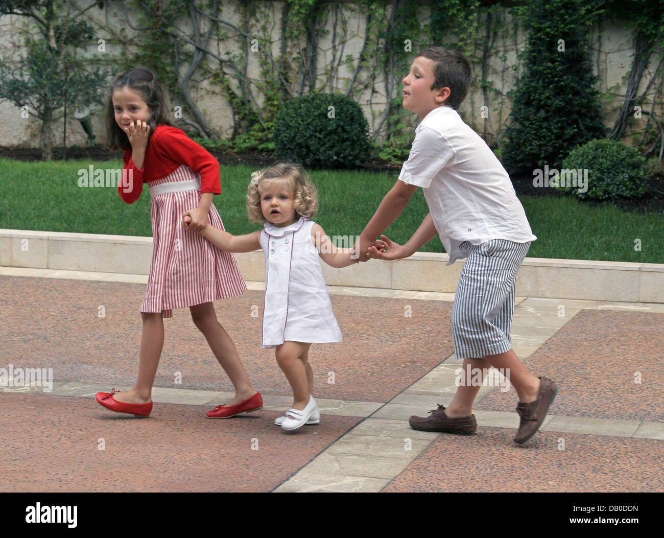 Victoria federica and felipe juan froilan hi-res stock photography and ...