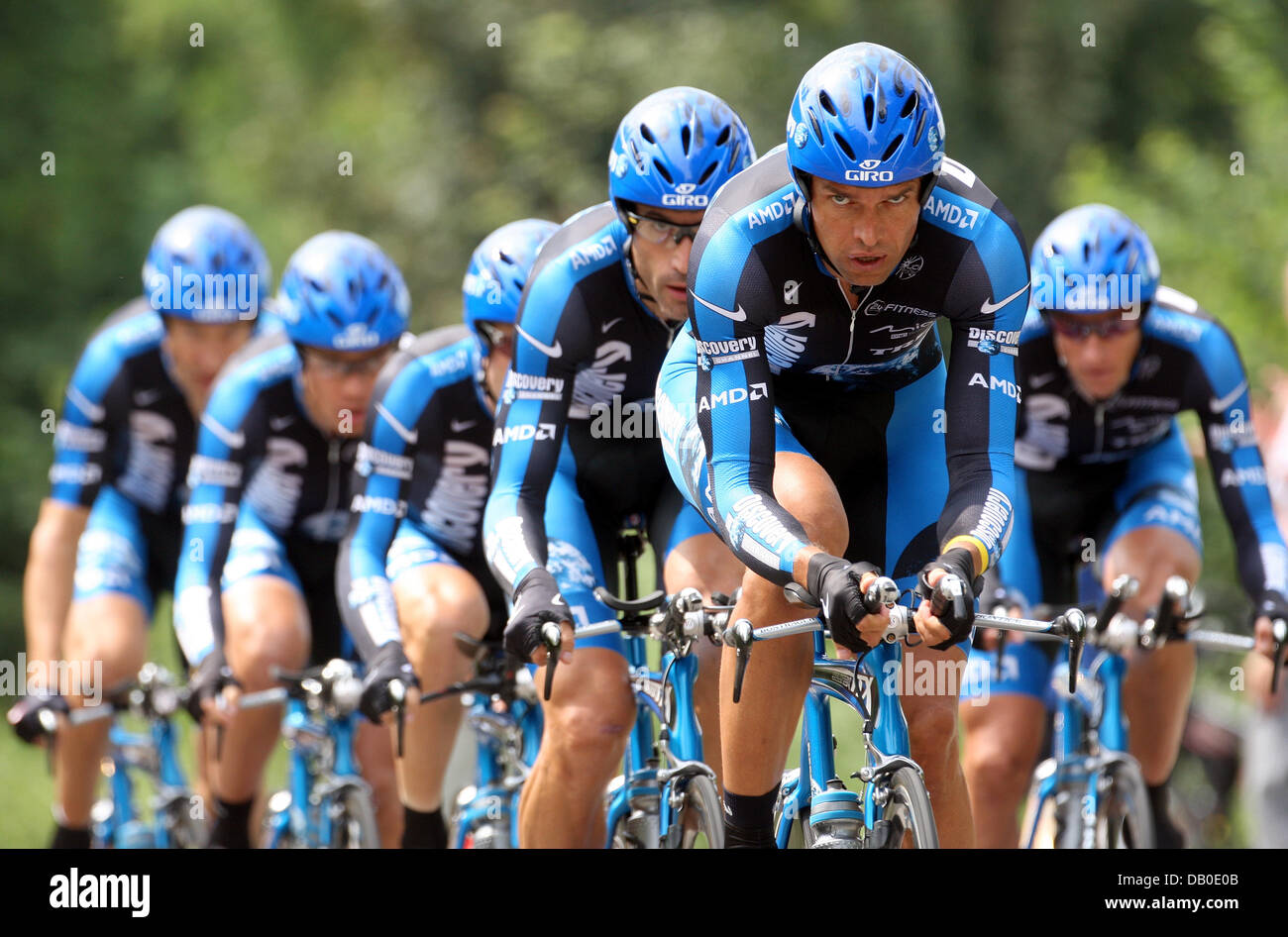 Discovery channel time trial hi-res stock photography and images - Alamy