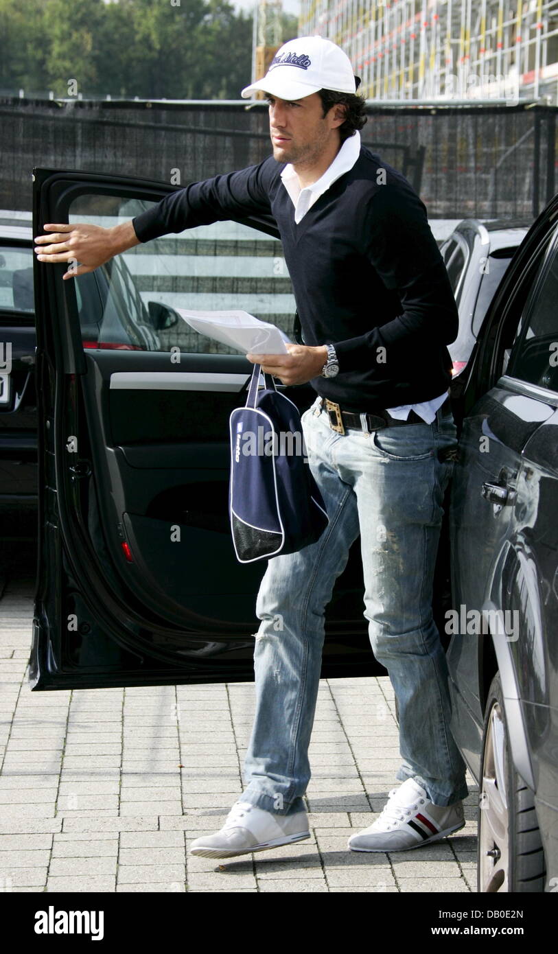 Luca toni bayern hi-res stock photography and images - Alamy