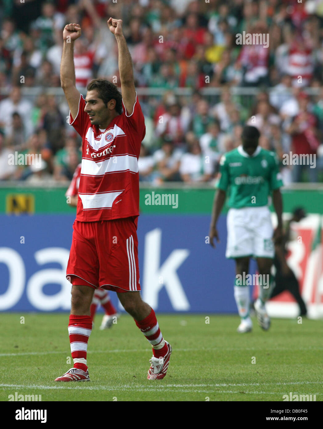 Bayern munichs hamit altintop hi-res stock photography and images - Alamy