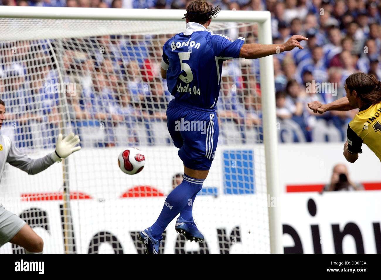 Marcelo Bordon of Schalke head in the 1-0 during the Bundesliga derby ...