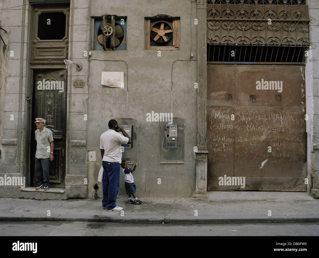 Public phone havana hi-res stock photography and images - Alamy