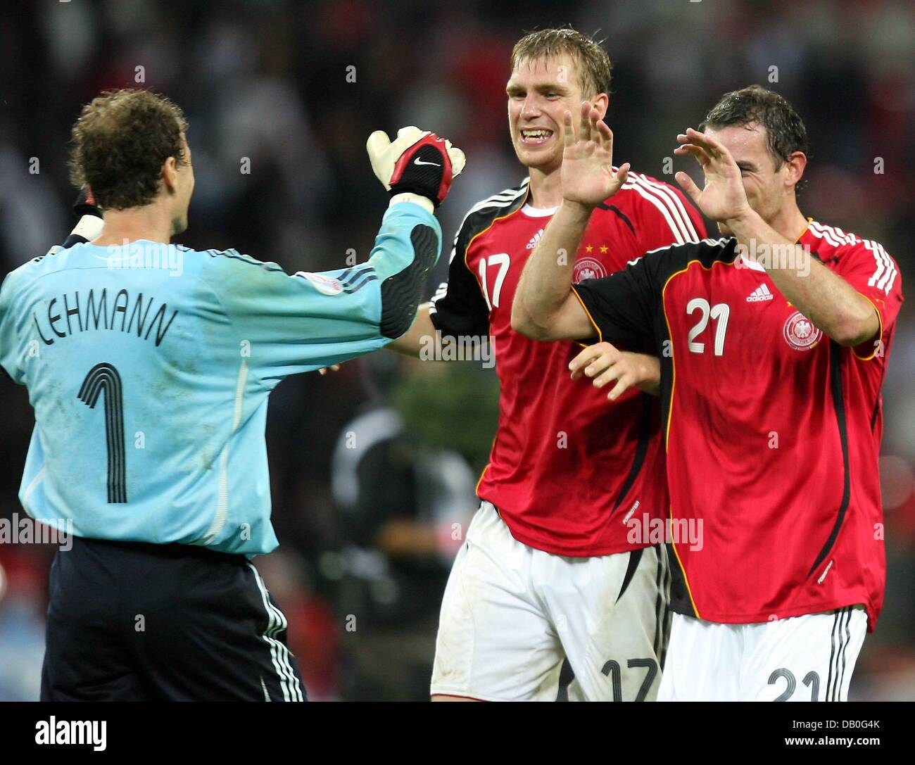 (L-R) Germany's Jens Lehmann, Per Mertesacker and Christoph Metzelder ...