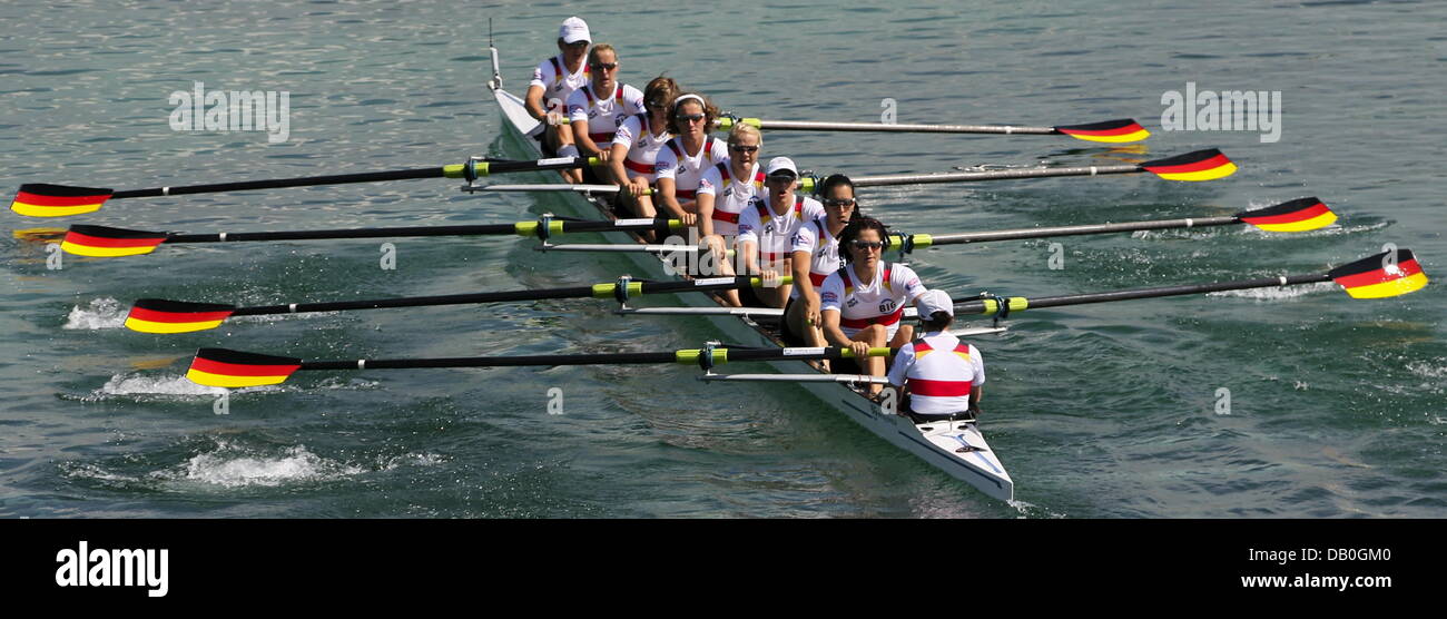 The picture shows the German women's coxed eight (L-R), Josephine ...