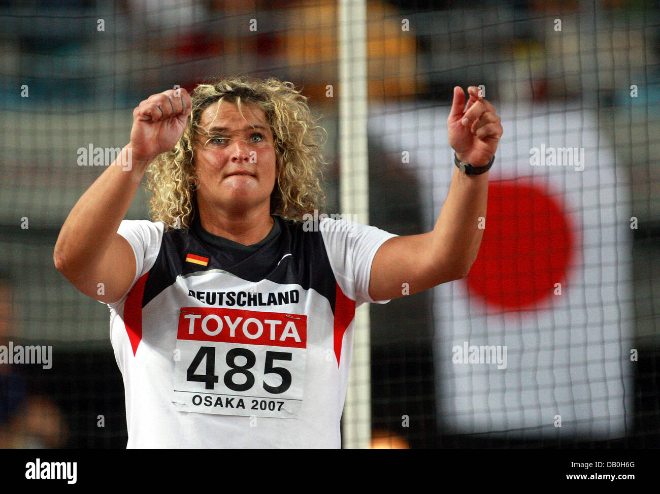 German Franka Dietzsch cheers after her second attempt in the Women ...