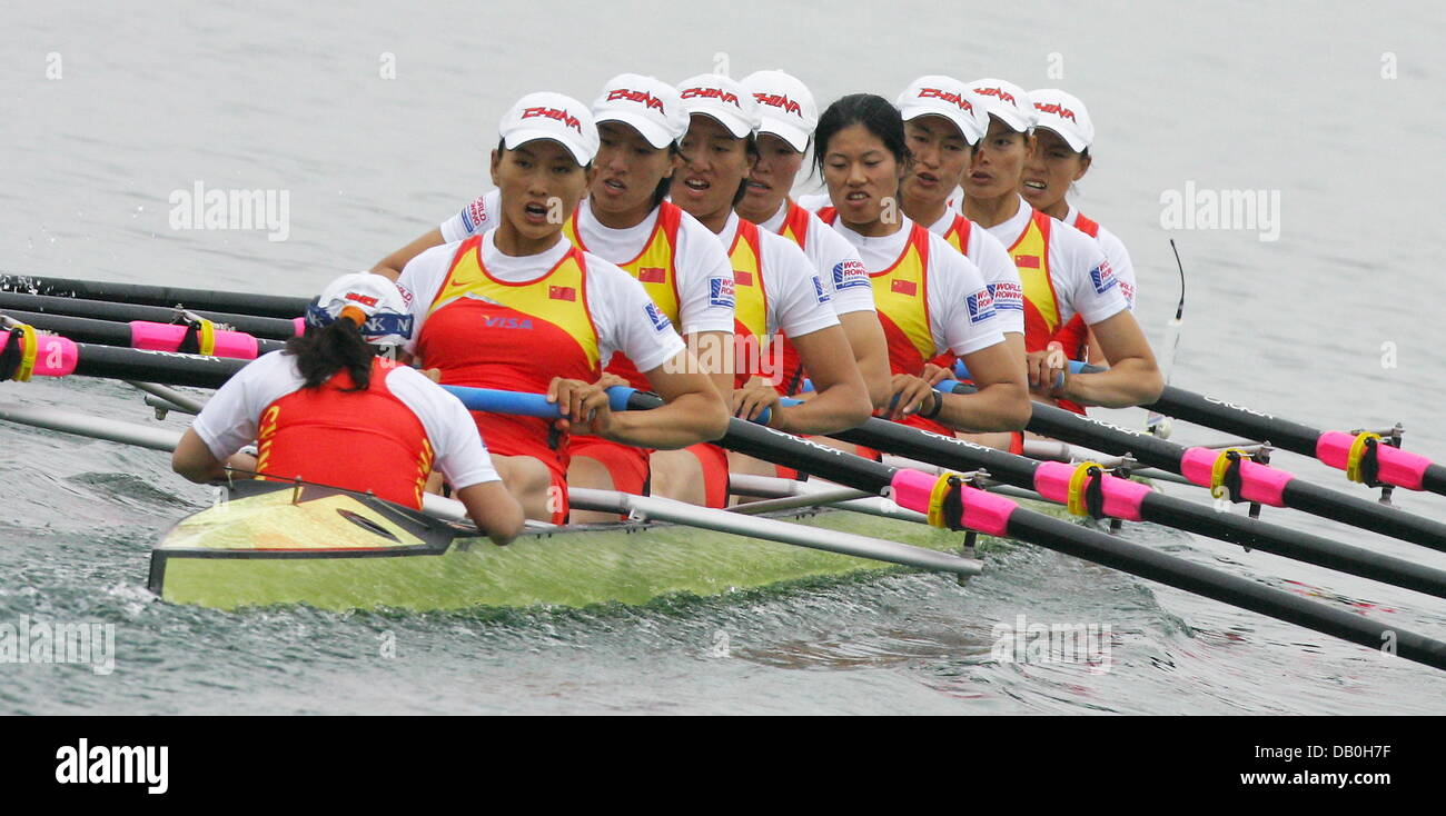 The picture shows the Chinese women's eight with coxswain with Na Zheng ...