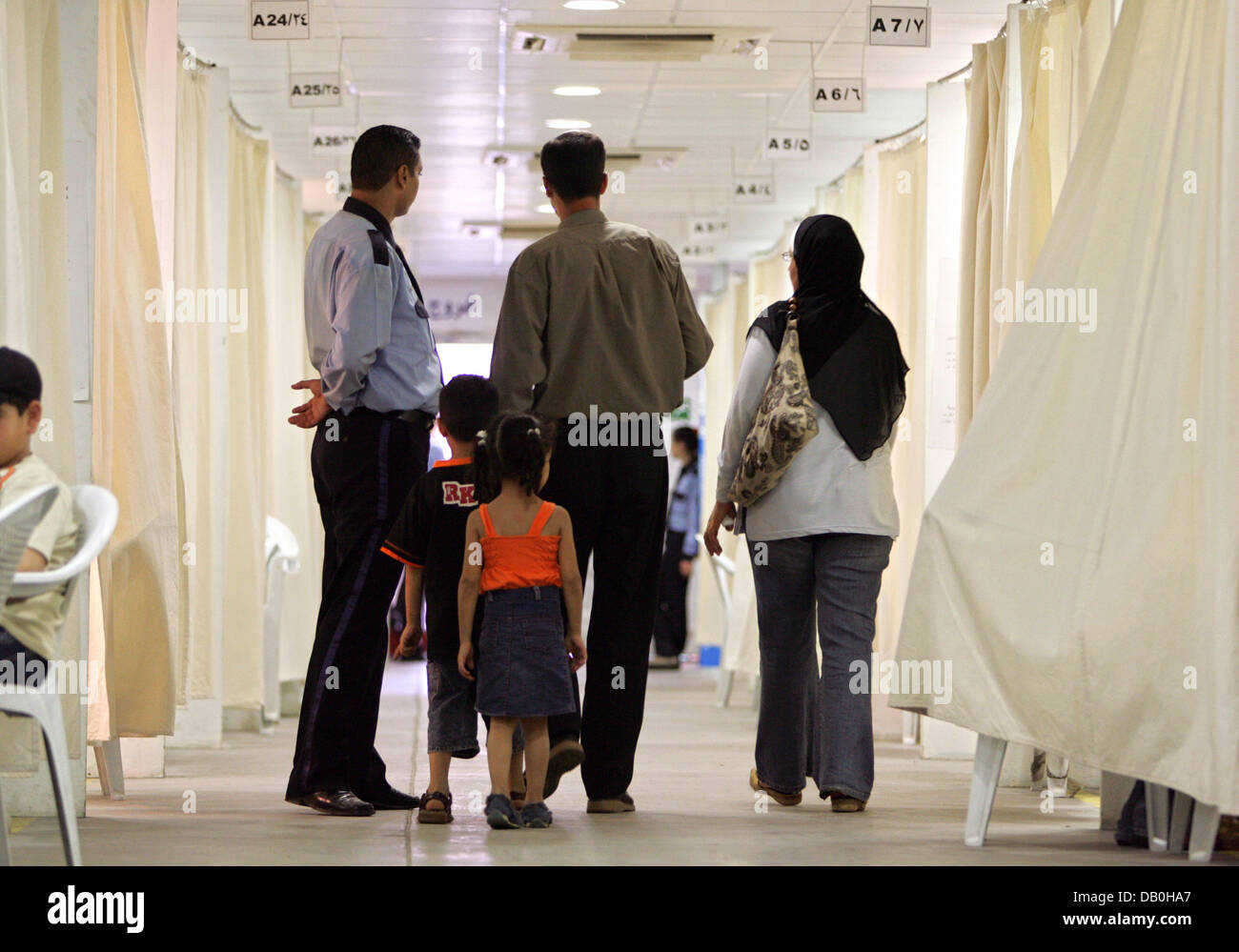 Commissioner for refugees unhcr hi-res stock photography and images - Alamy