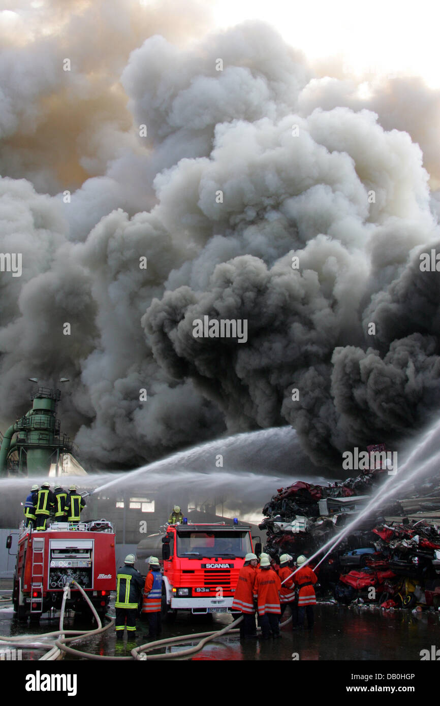 Poisonous gases hi-res stock photography and images - Alamy