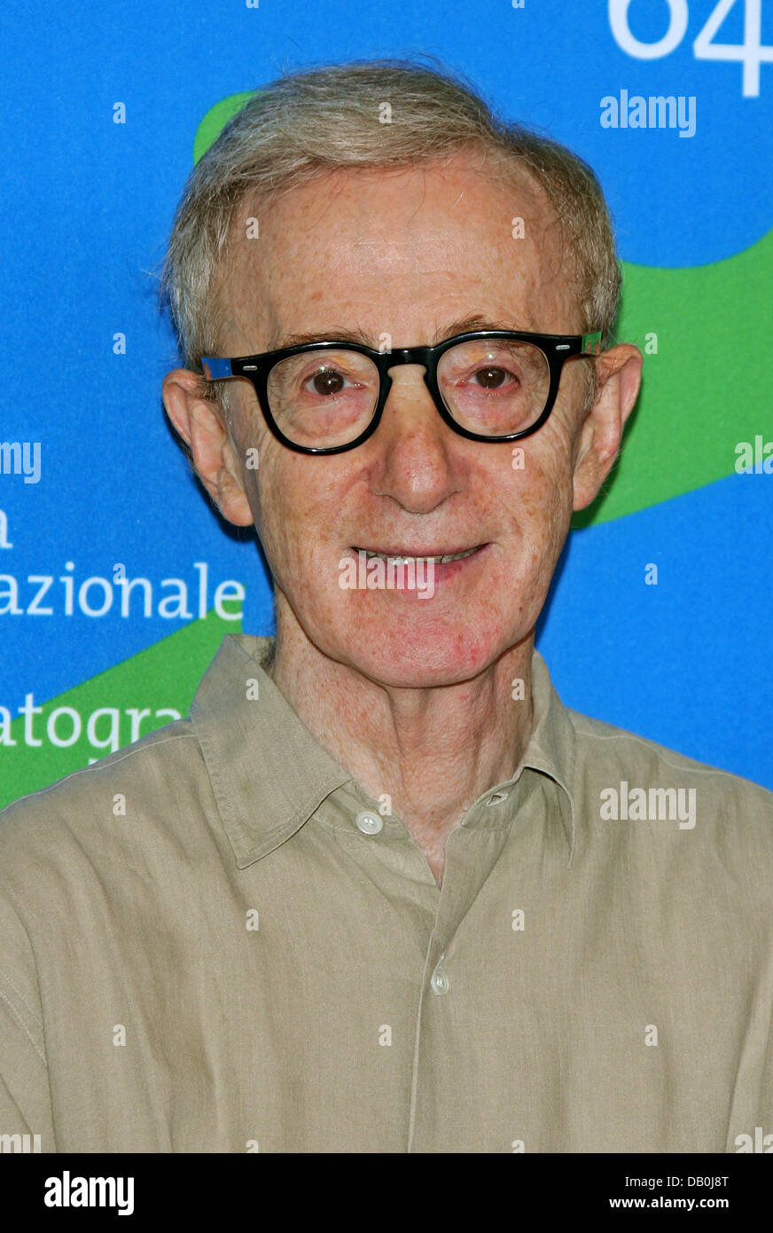 Woody allen smiling hi-res stock photography and images - Alamy