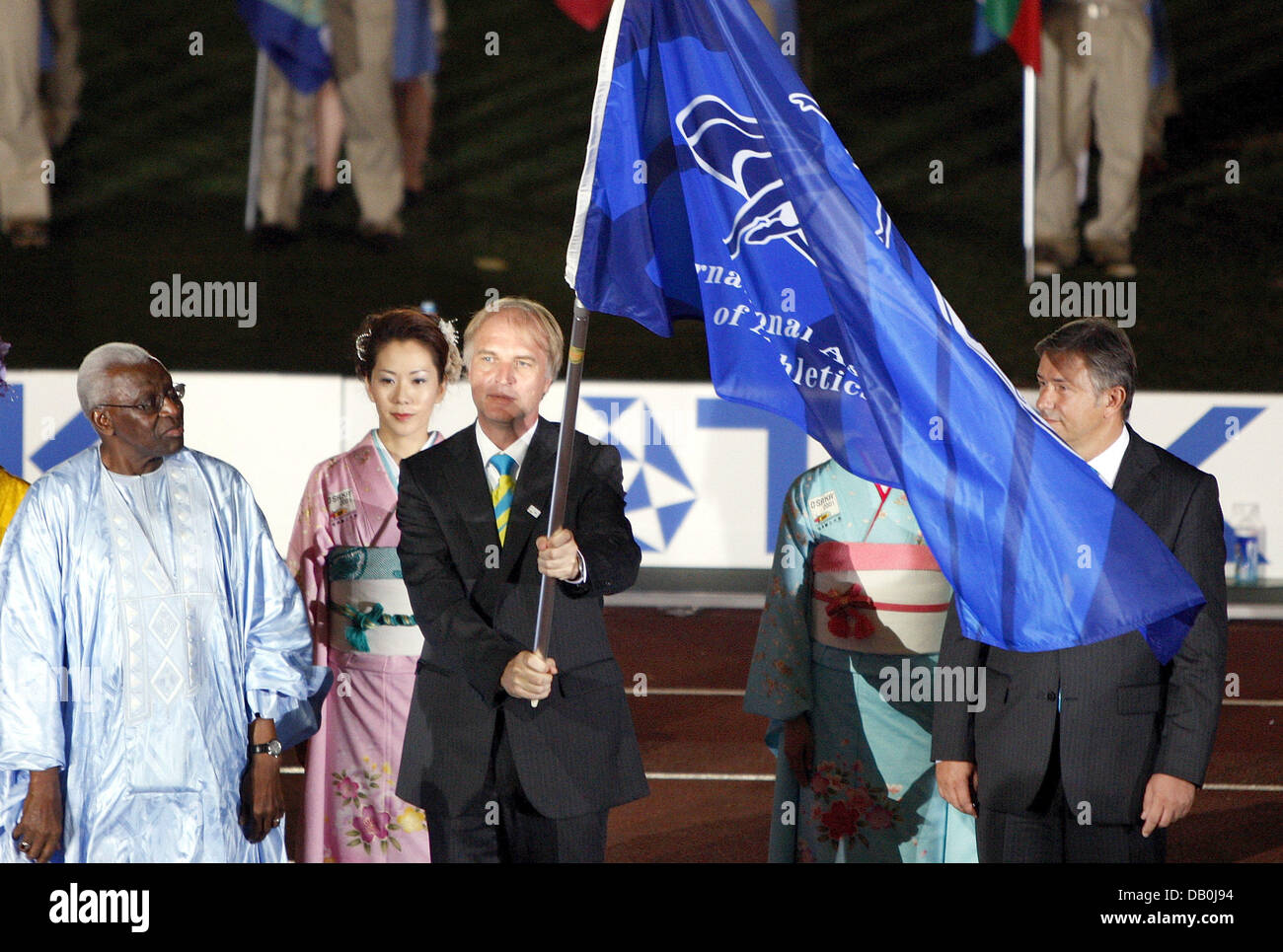 Flag hosting ceremony hi-res stock photography and images - Alamy
