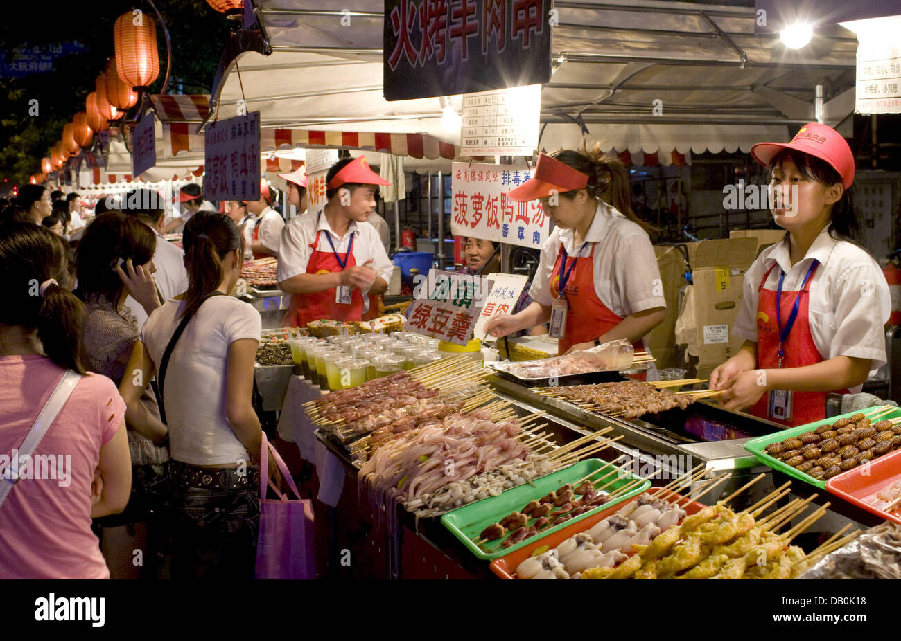 Snack booths hi-res stock photography and images - Alamy