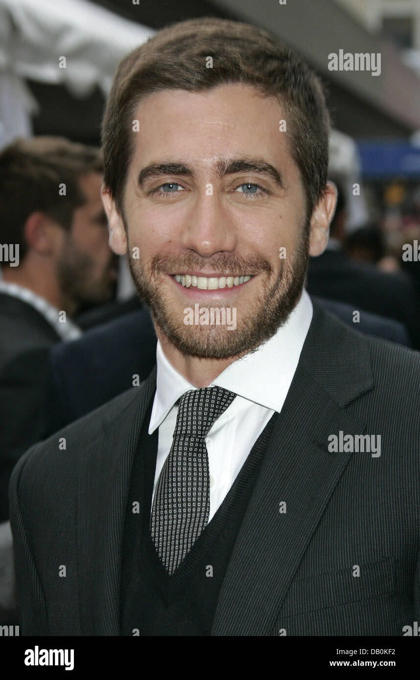 Actor Jake Gyllenhaal arrives at the world premiere of the movie ...