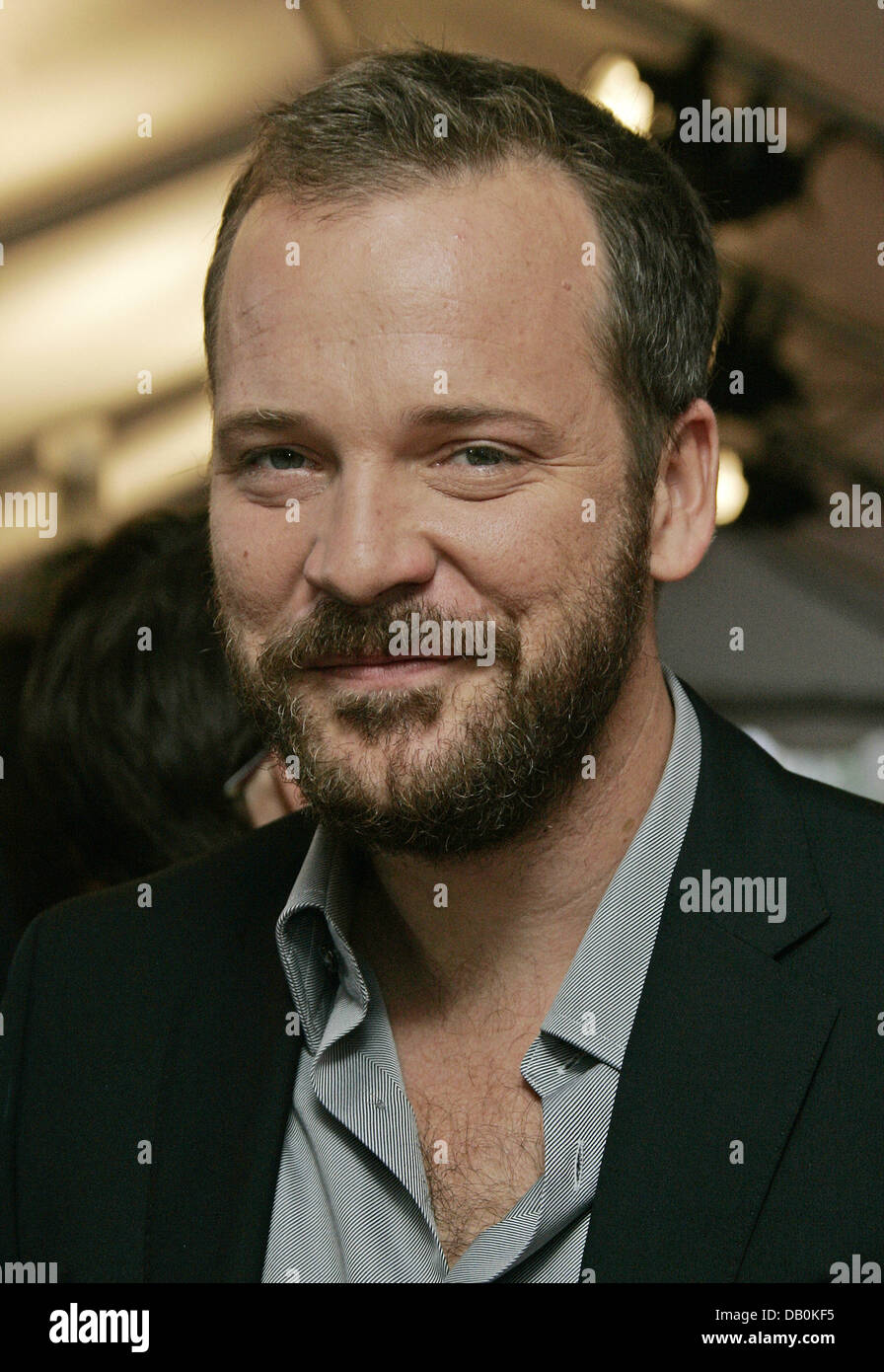 Actor Peter Sarsgaard arrives at the world premiere of the movie ...