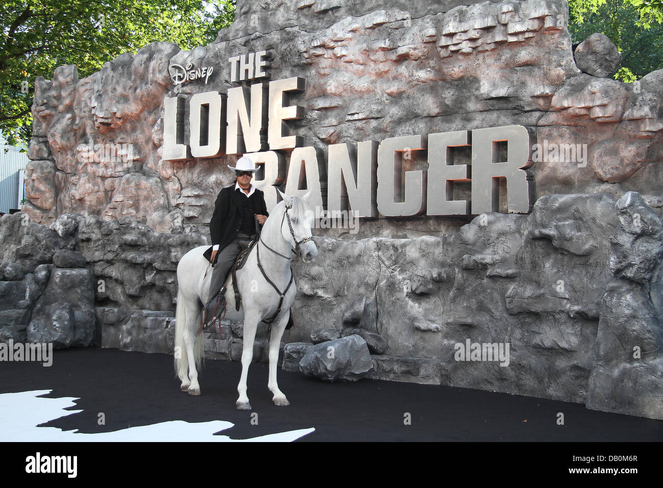 Lone ranger horse hi-res stock photography and images - Alamy