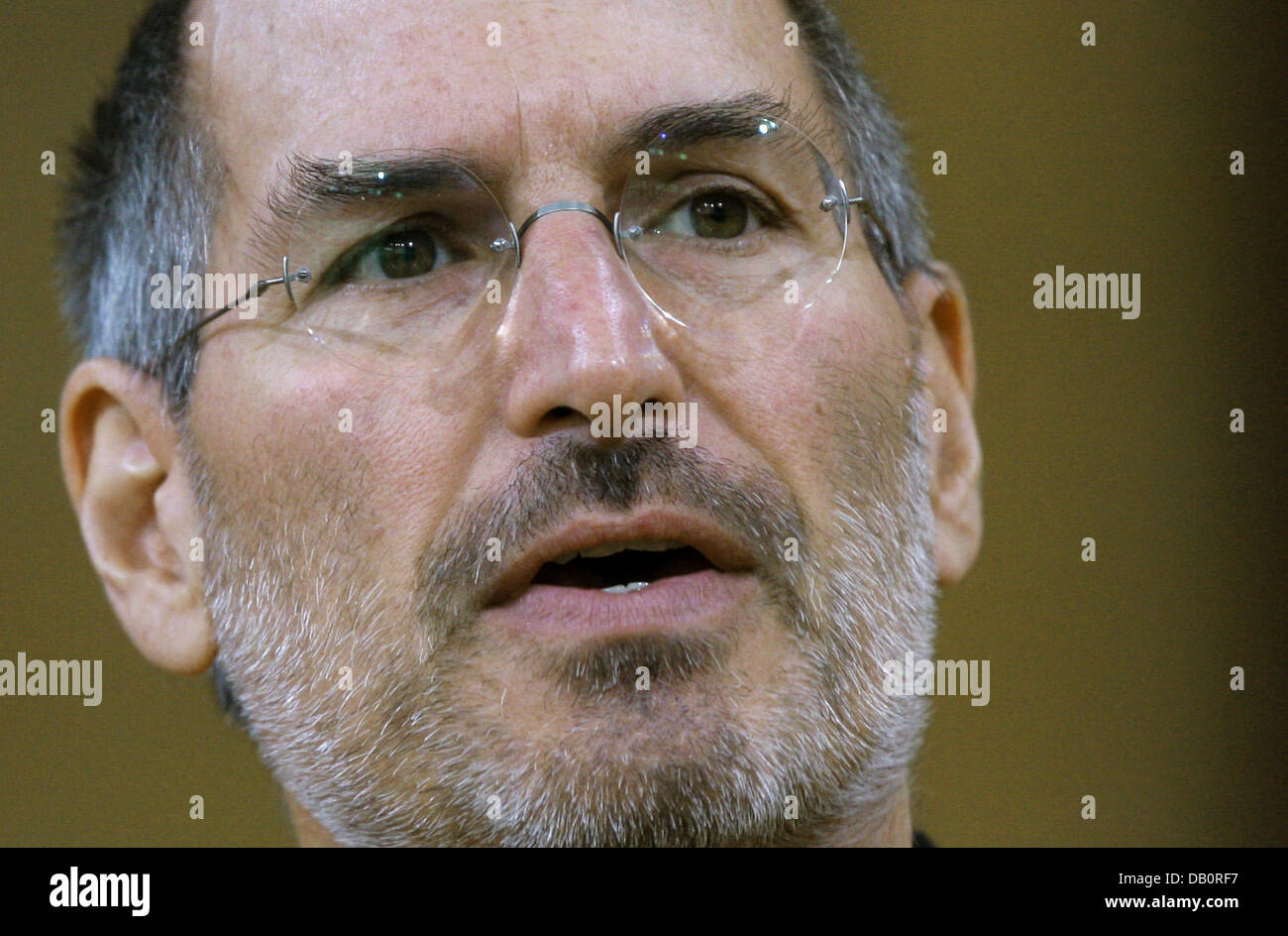2007 iphone steve jobs hi-res stock photography and images - Alamy