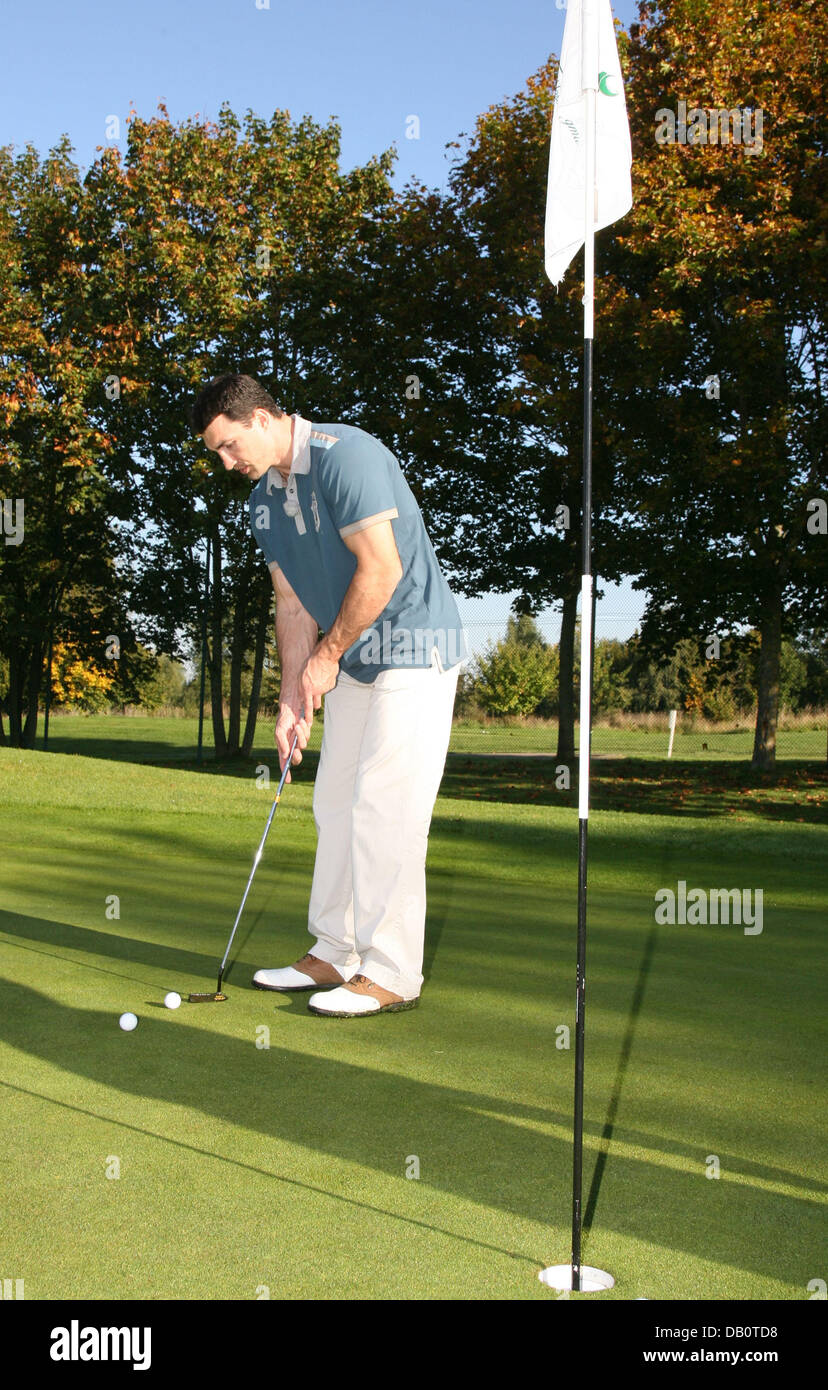 Celebrities playing golf hi-res stock photography and images - Alamy