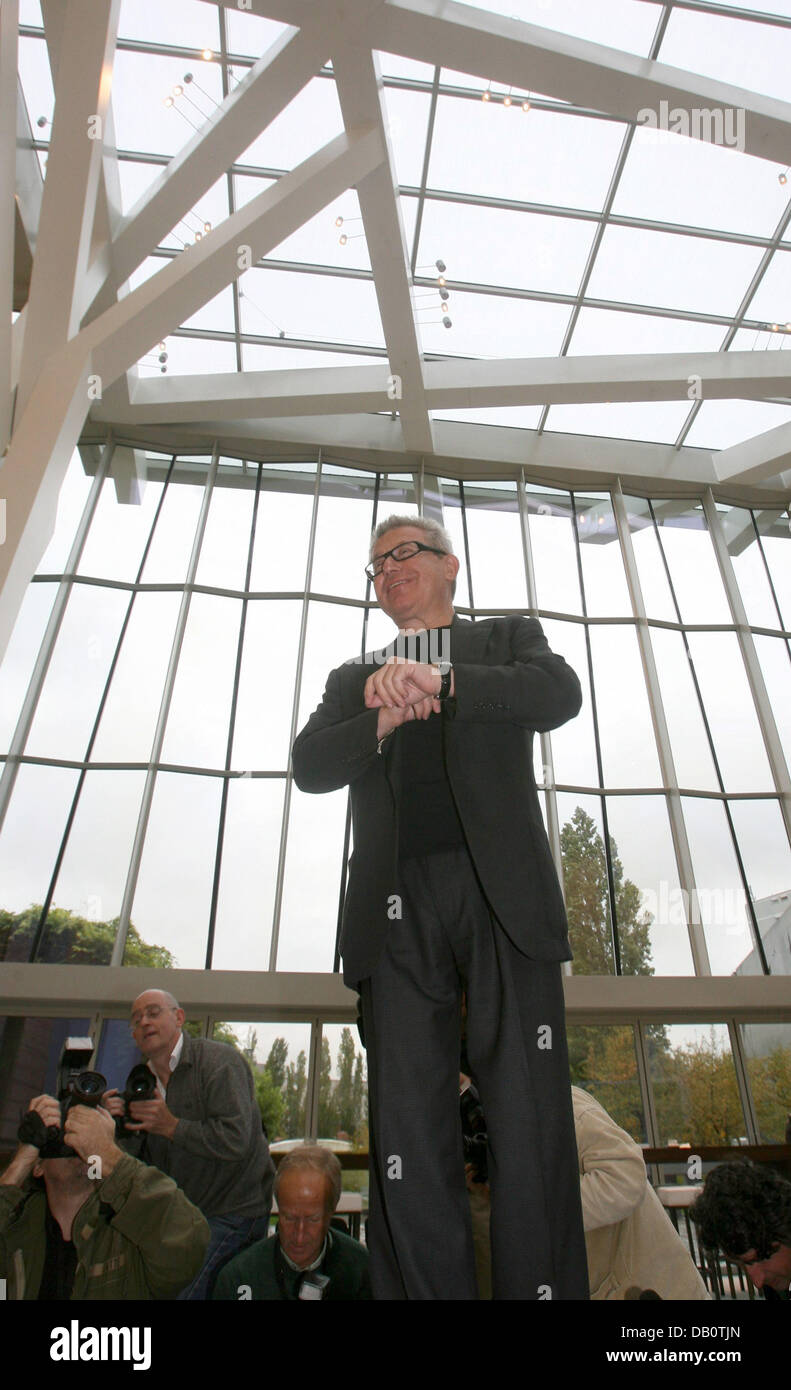 Polish-born US star architect Daniel Libeskind pictured in the glass ...