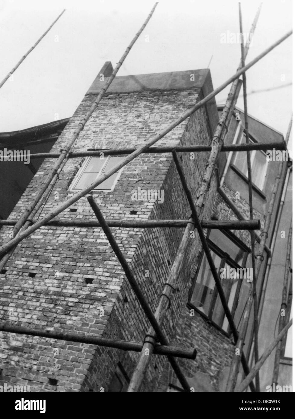 Post war house hi-res stock photography and images - Alamy