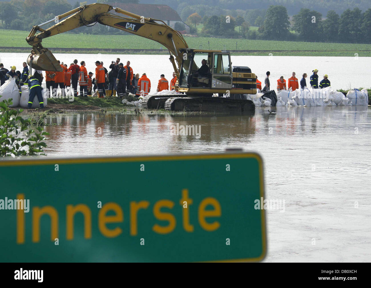 Firefighters and relief units of the German Federal Agency for Relief ...