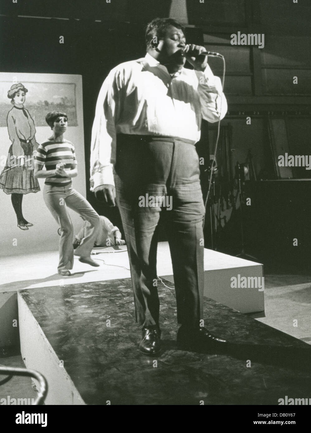 BILLY STEWART (1937-1970) US singer and pianist on Ready, Steady, Go ...