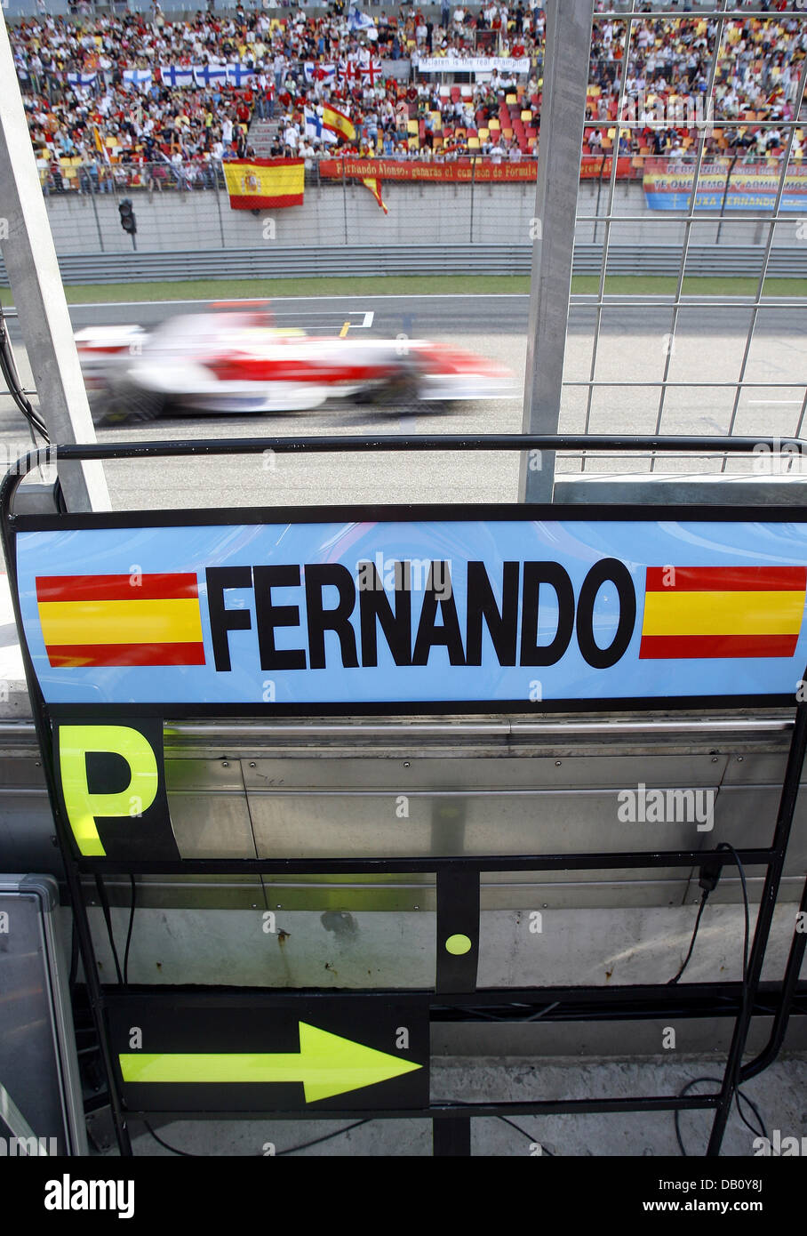Pit wall formula 1 hi-res stock photography and images - Alamy