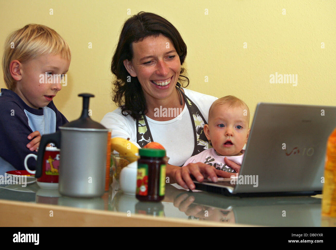 Germany housewife hi-res stock photography and images - Alamy