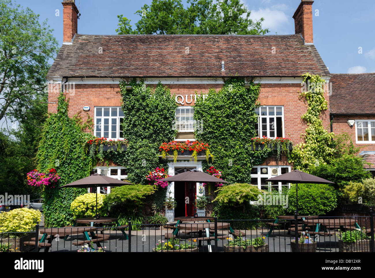 The Queens Public house and restaurant oin Belbroughton, Worcestershire ...