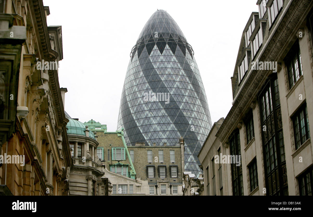 Phallus building humour hi-res stock photography and images - Alamy