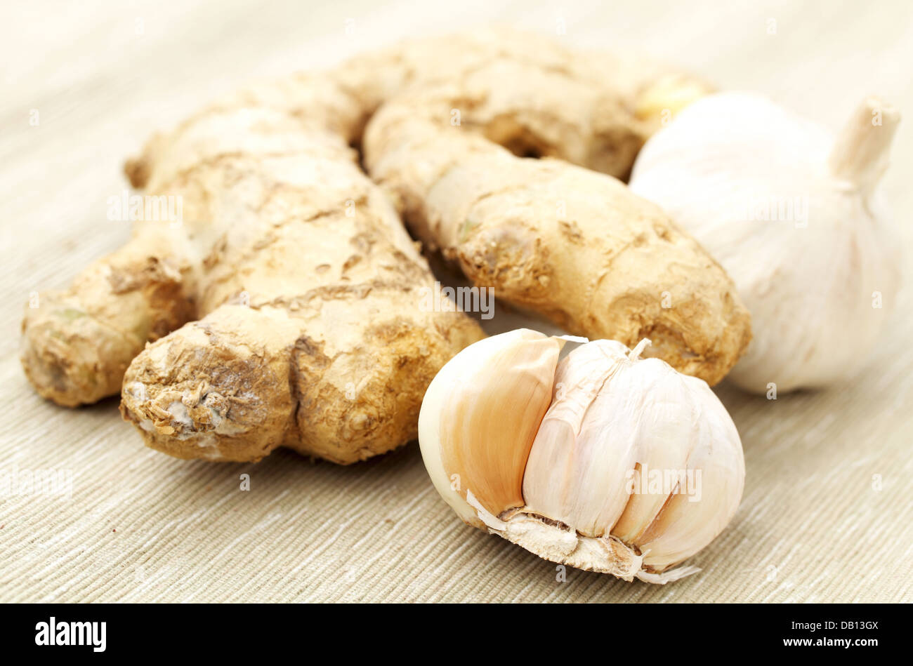 Ginger and garlic Stock Photo - Alamy