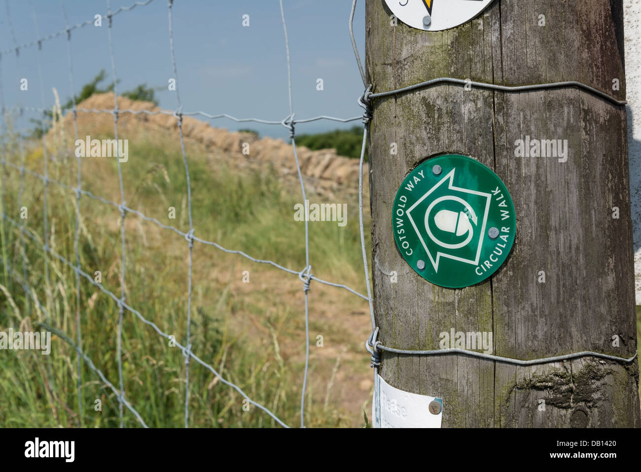 Cotswold sign hi-res stock photography and images - Alamy