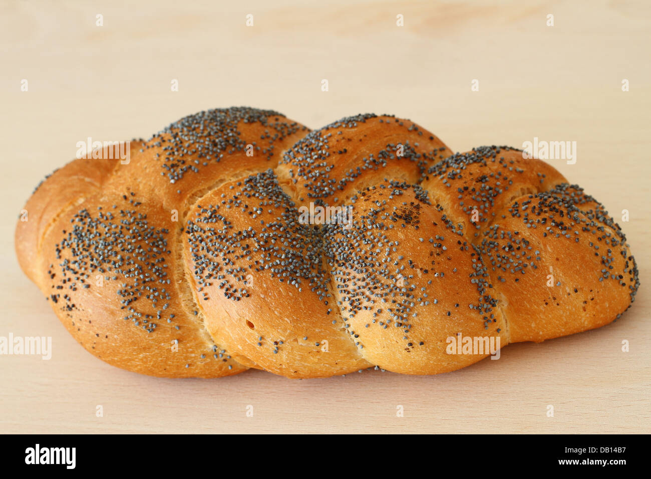 Challah bread hi-res stock photography and images - Alamy
