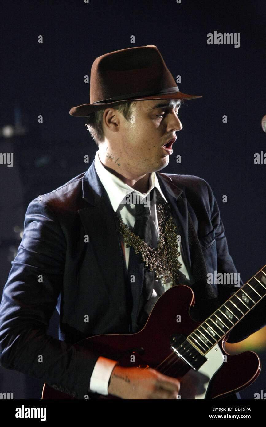 Pete doherty 2007 hi-res stock photography and images - Alamy