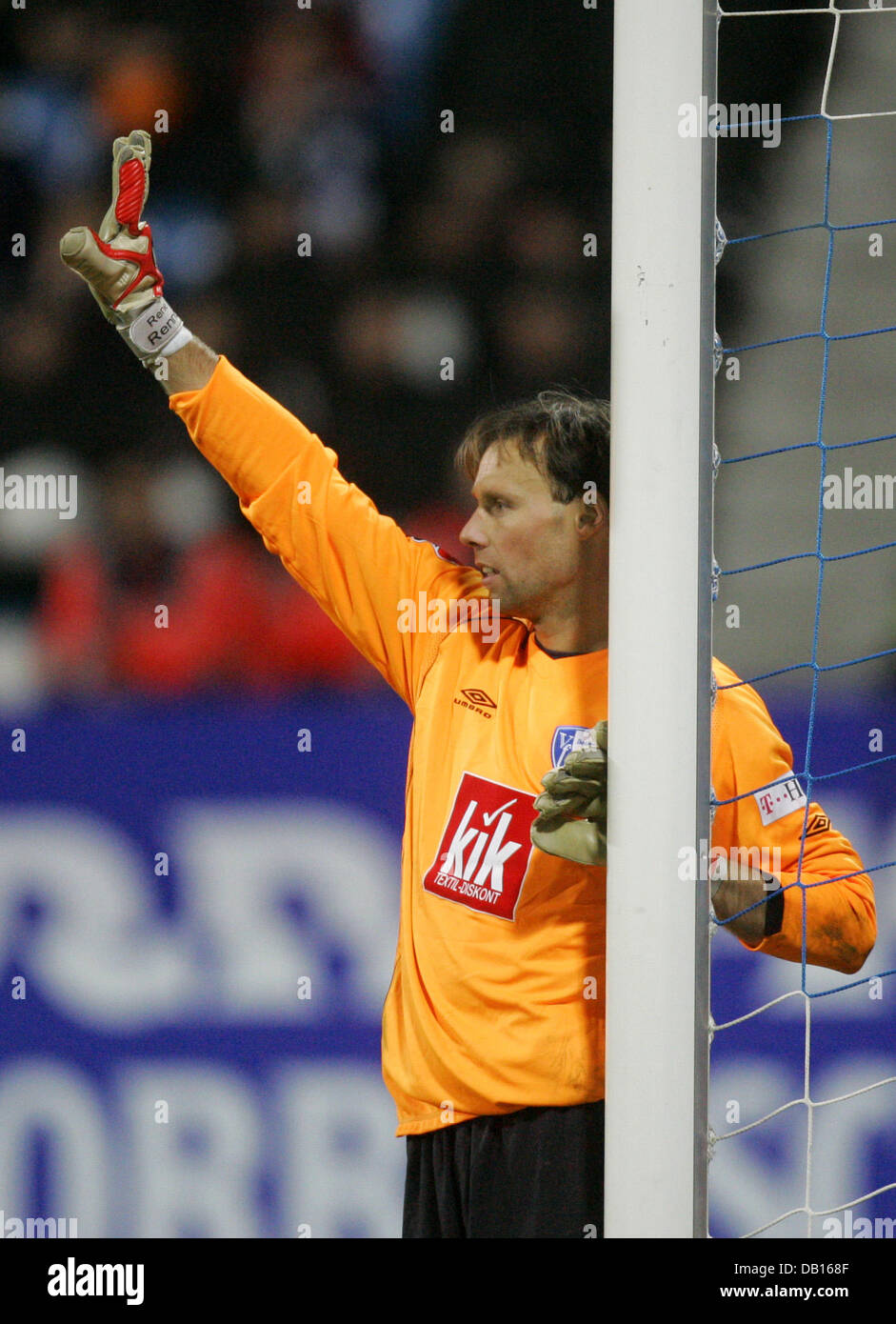 Debutant goalkeeper of VfL Bochum Rene Renno gestures to his defence ...