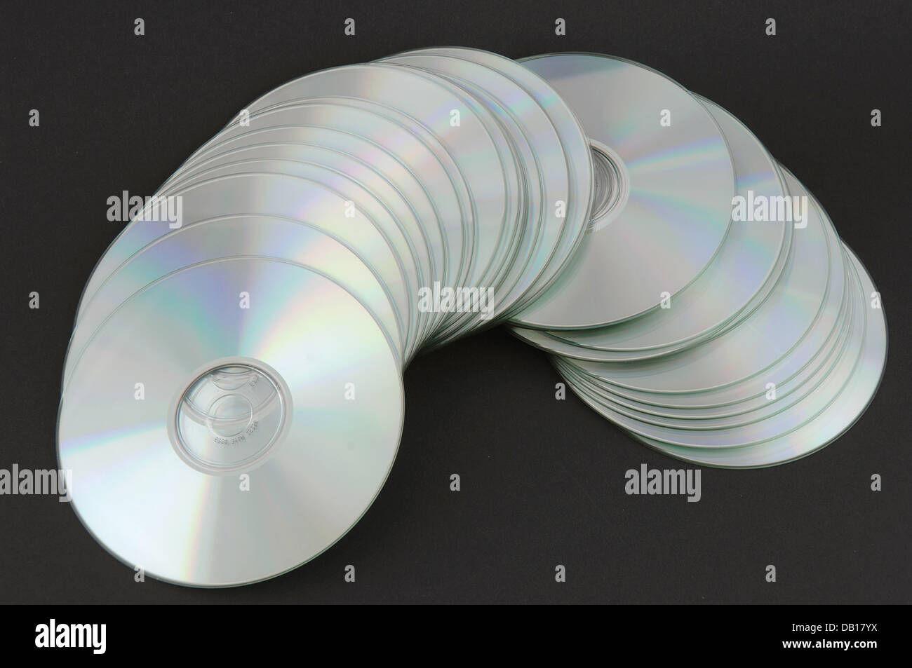 Blank CDs pictured in Straubing, Germany, 13 November 2007. Photo ...