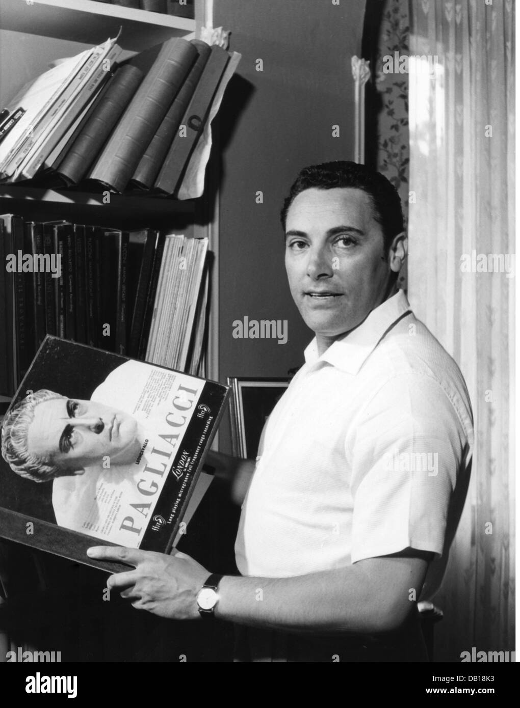 Mario del monaco hi-res stock photography and images - Alamy